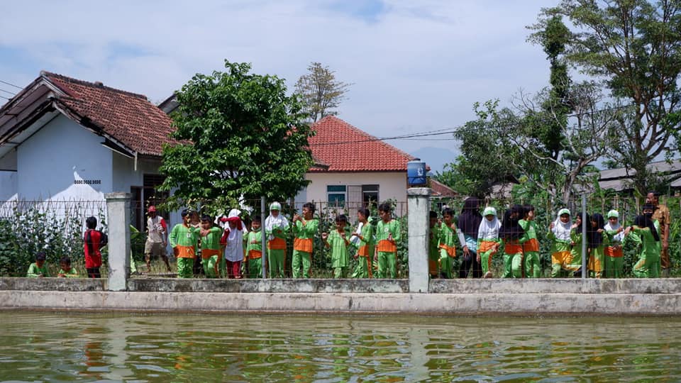 JADI TEMPAT EDUKASI PETERNAKAN UPTD PERBIBITAN DISNAKESWAN TERIMA ...